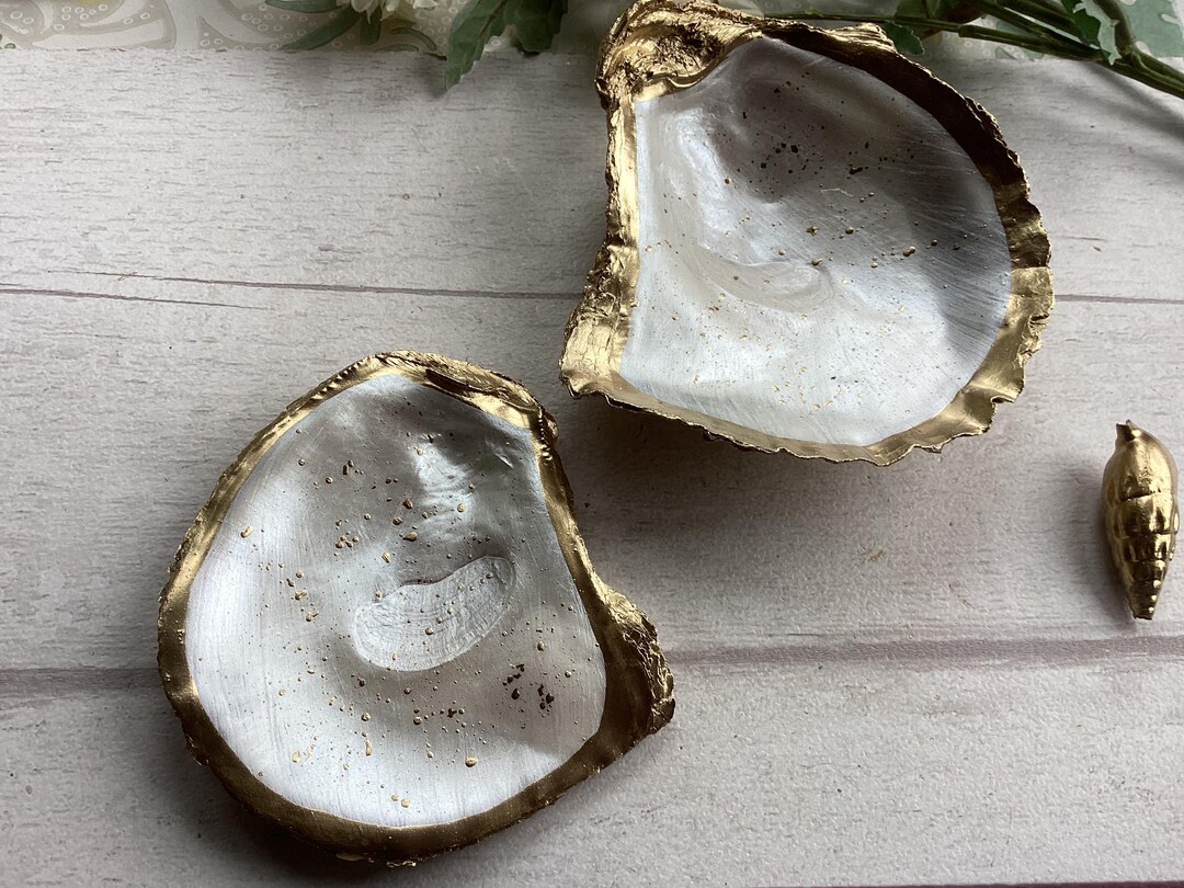 Native Oyster Shell Ring Box. Proposal Ring Holder. Gilded Ring Holder ...