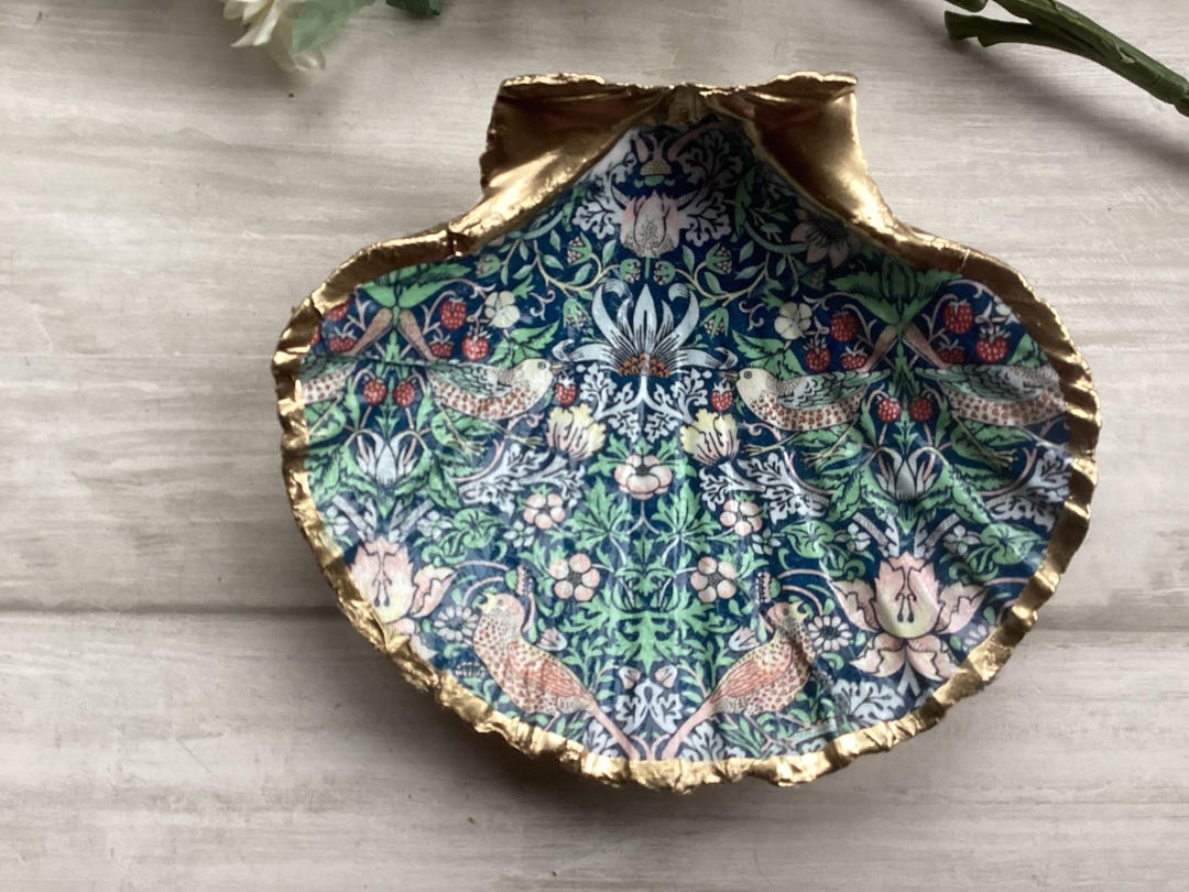 William Morris Strawberry Thief Design. Shell Jewellery Dish. Gold ...