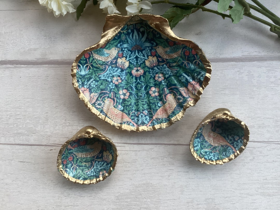 William Morris Strawberry Thief Design. Mini Ring Dish and Scallop ...