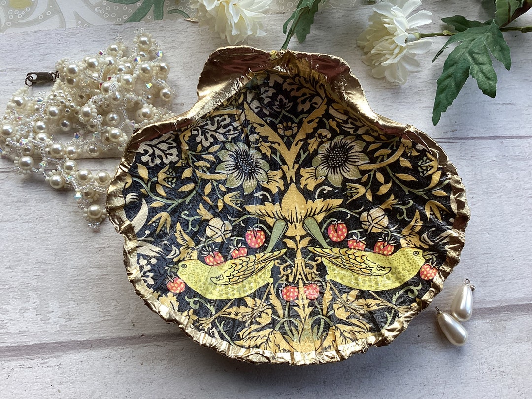 William Morris Strawberry Thief Design. Shell Jewellery Dish. Gold ...