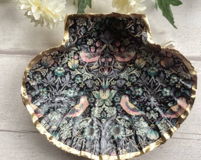 William Morris Strawberry Thief Design. Shell Jewellery Dish. Gold ...