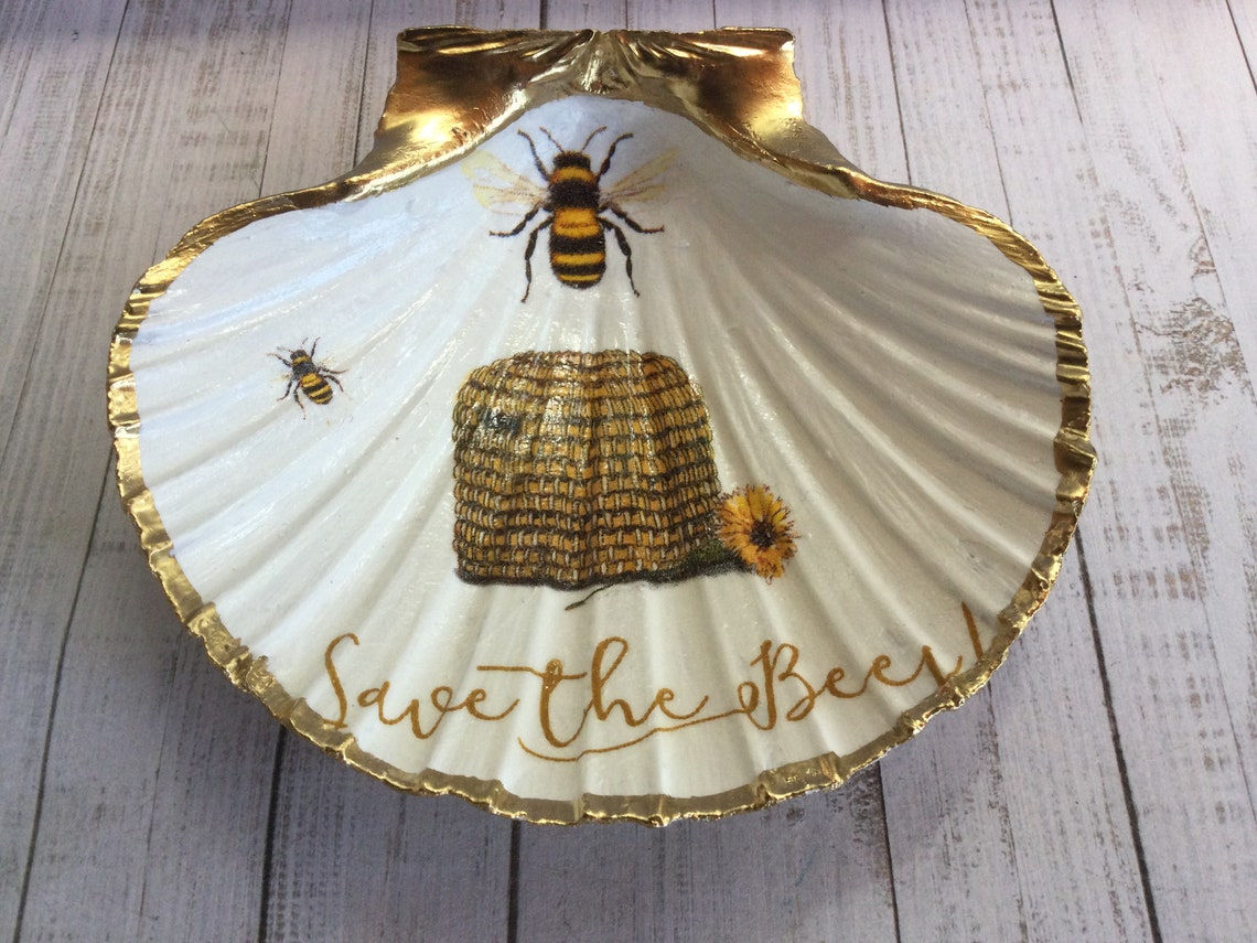Bee shell jewellery dish. Gold leaf Jewellery dish. Bee happy. | Etsy