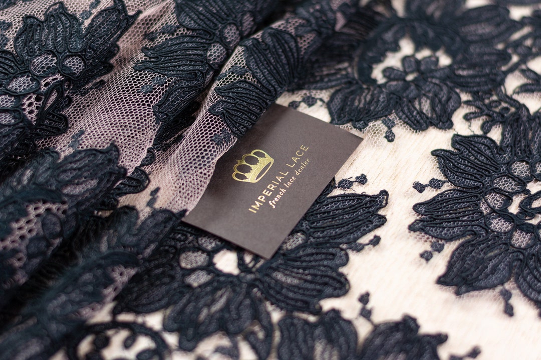 0,95 m langes Stück schwarzer Spitzenbesatz, französische Spitze ...