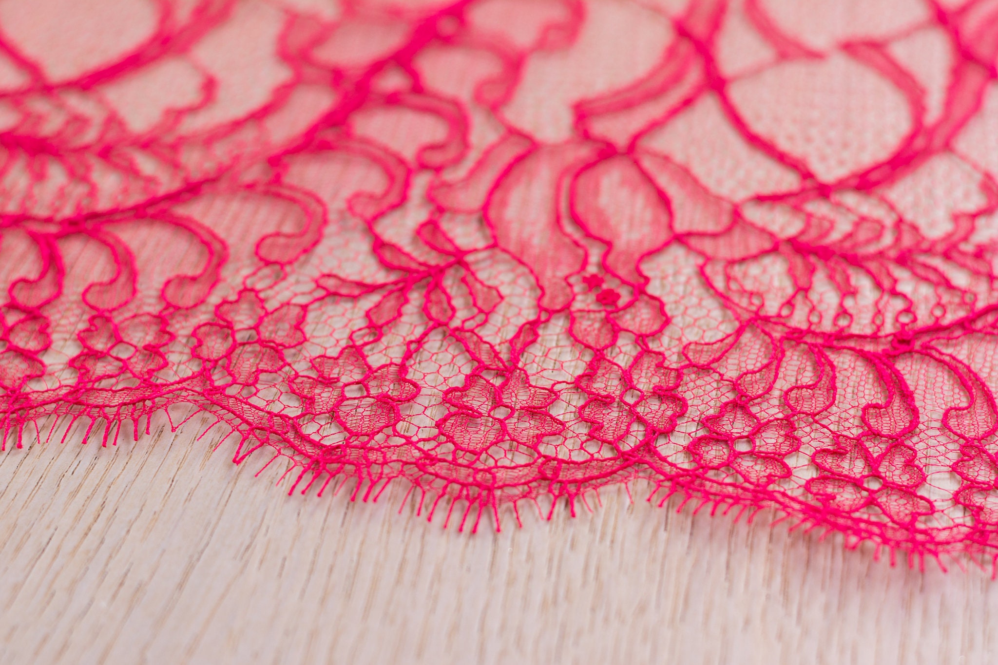 Encaje rosa, Encaje Chantilly, Encaje francés, Encaje nupcial, Encaje ...