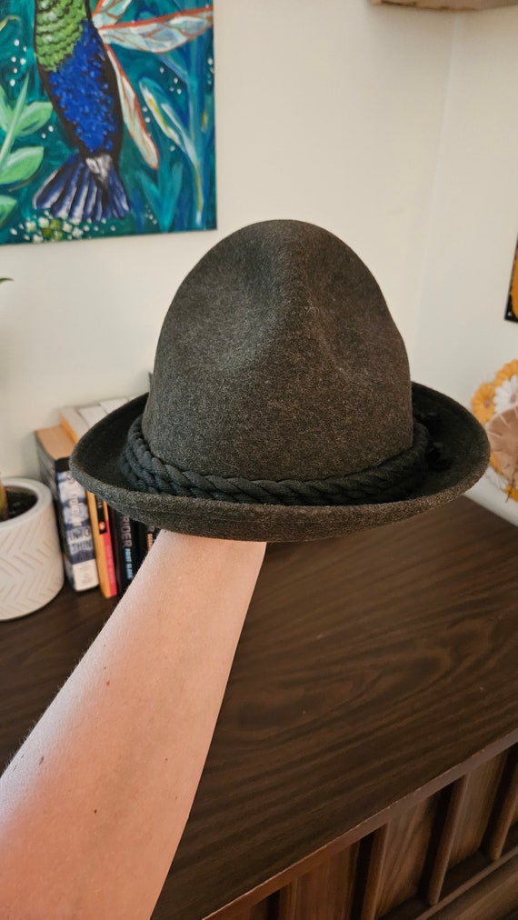 Vintage 1950s Green Felt Bowler Hat with Rope Detail - Gem