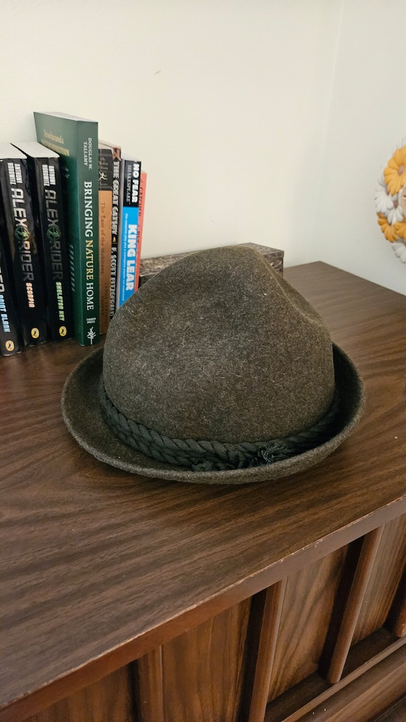 Vintage 1950s Green Felt Bowler Hat with Rope Detail - Gem