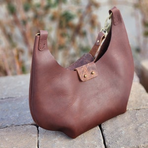 Leather Hobo Tote Pattern - 2 Versions - DIY Leather Slouch Purse ...