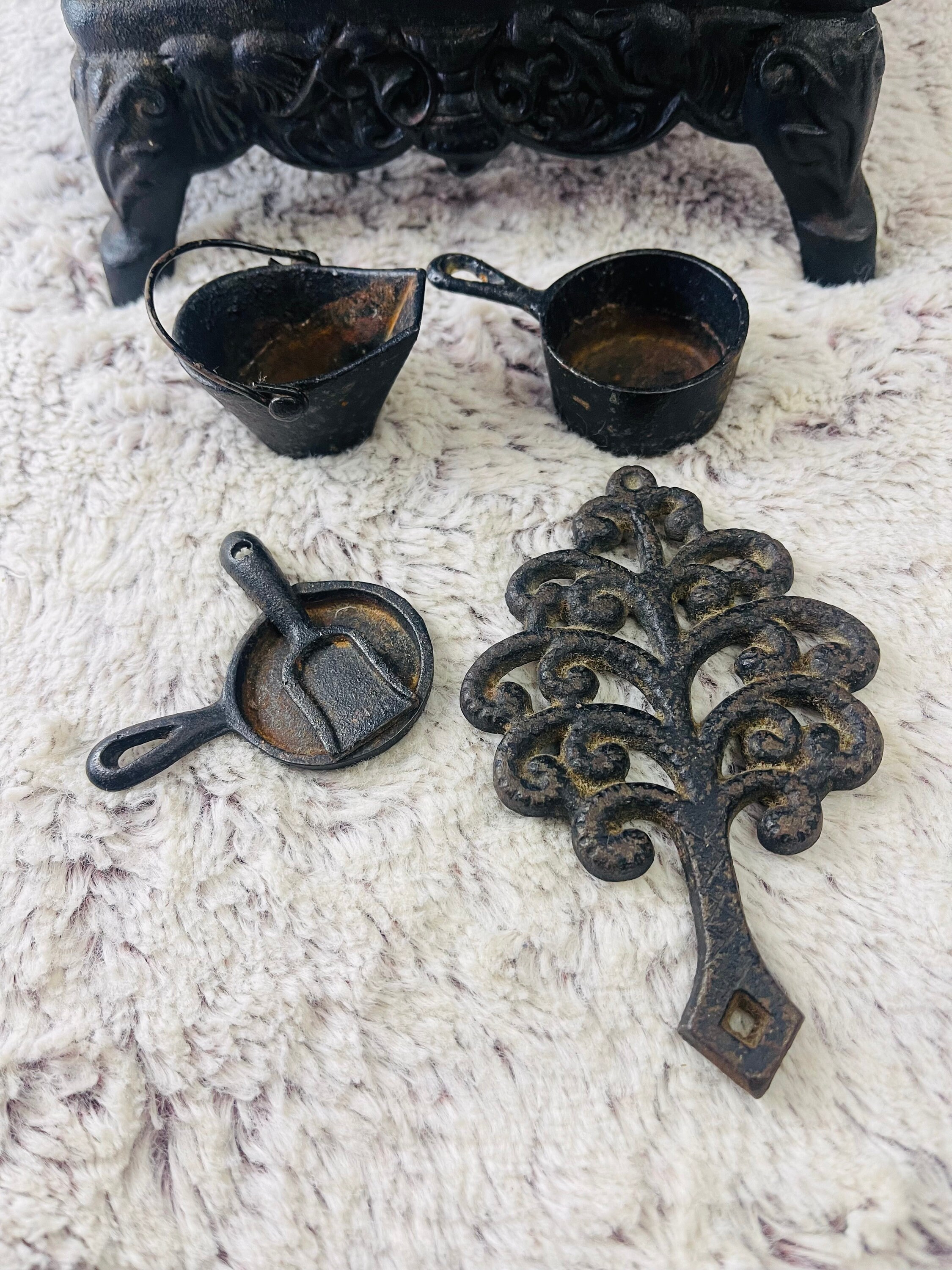 Cast Iron Wood Stove Oven Replica Childrens Toy Vintage Kitchen ...