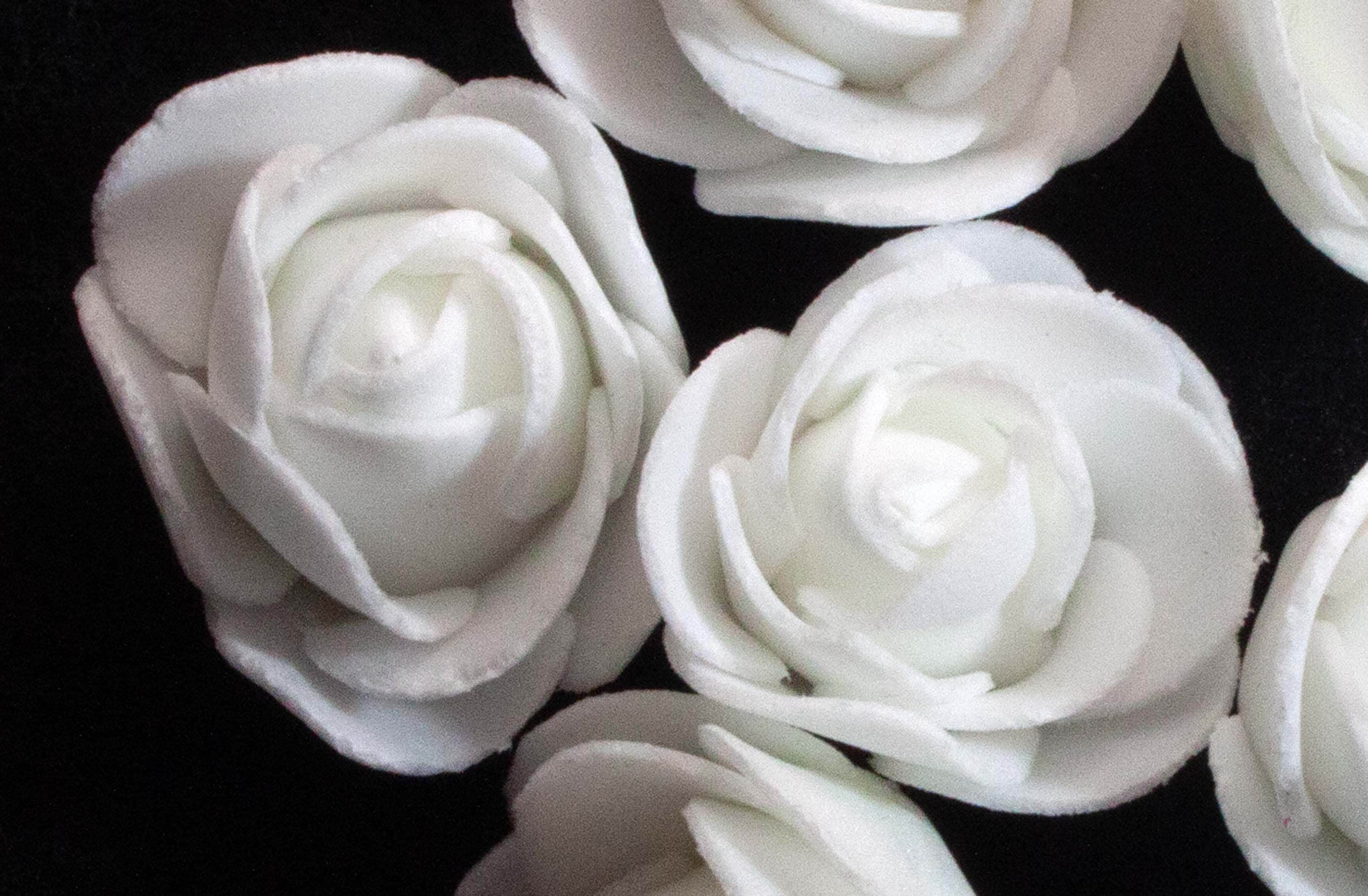 50 weiße Rosen Deko Rosen Box Hochzeitsdeko Rosen Deko Valentinstag ...