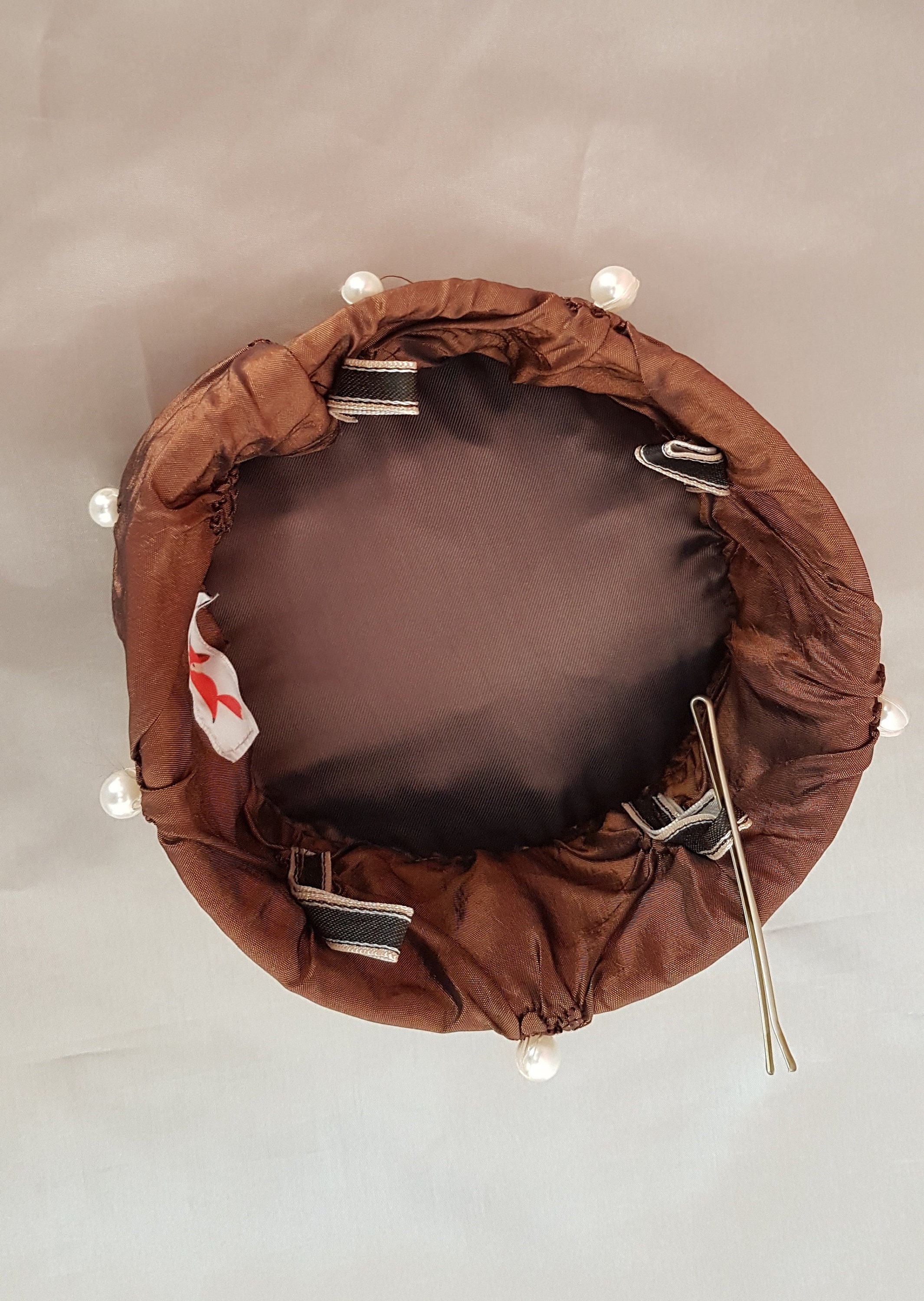 Pillbox Perlen Hut optional Perlen Haarnetz. Taft kupferfarben braun ...