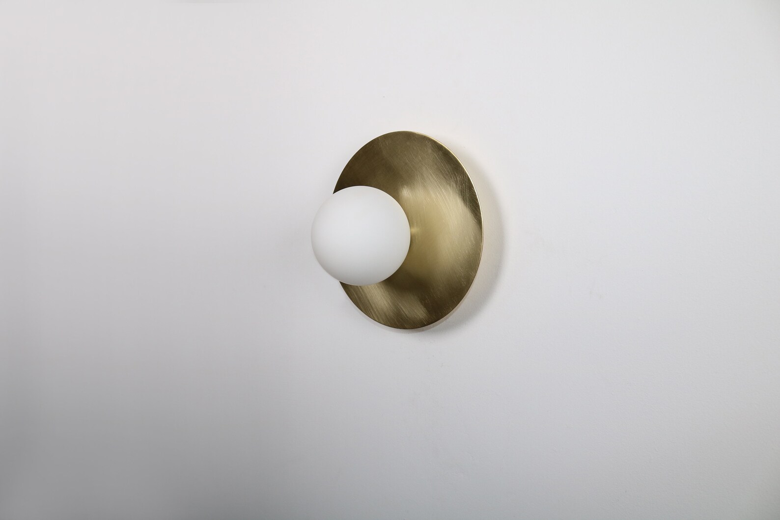 Brass Disc Wall Lighting - Sconce Globe Wall Lamp Vanity Light Fixture ...