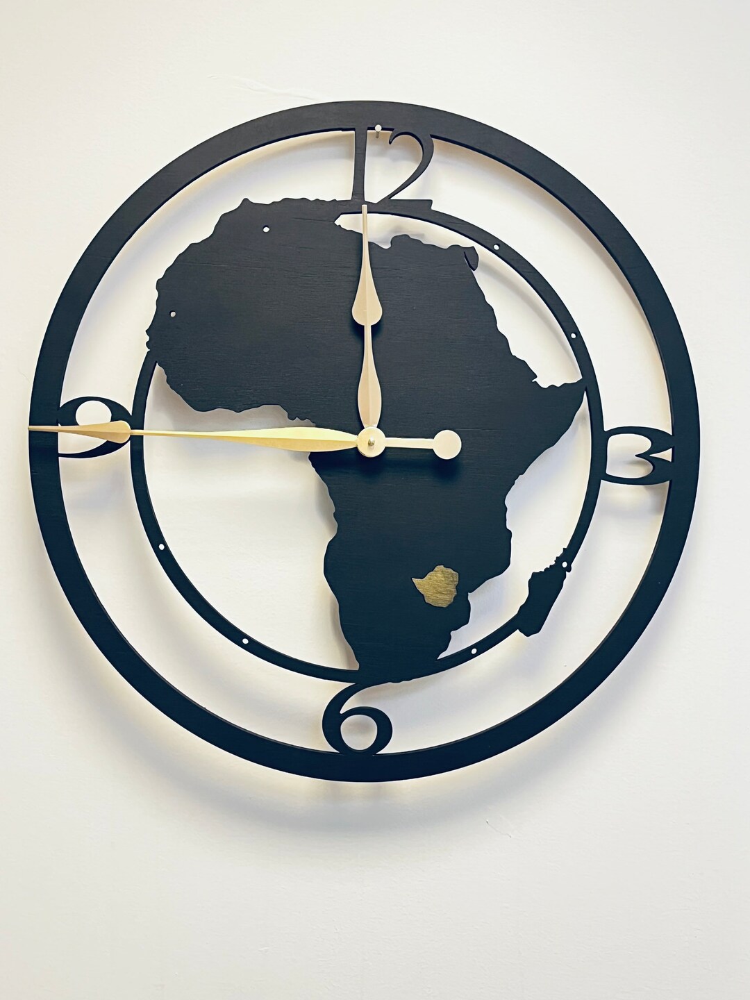 Custom Bespoke Map of Africa Map Clock - Etsy Hong Kong