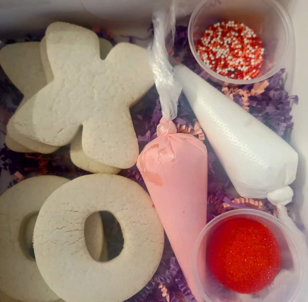 Valentine Decorating Kit - Etsy