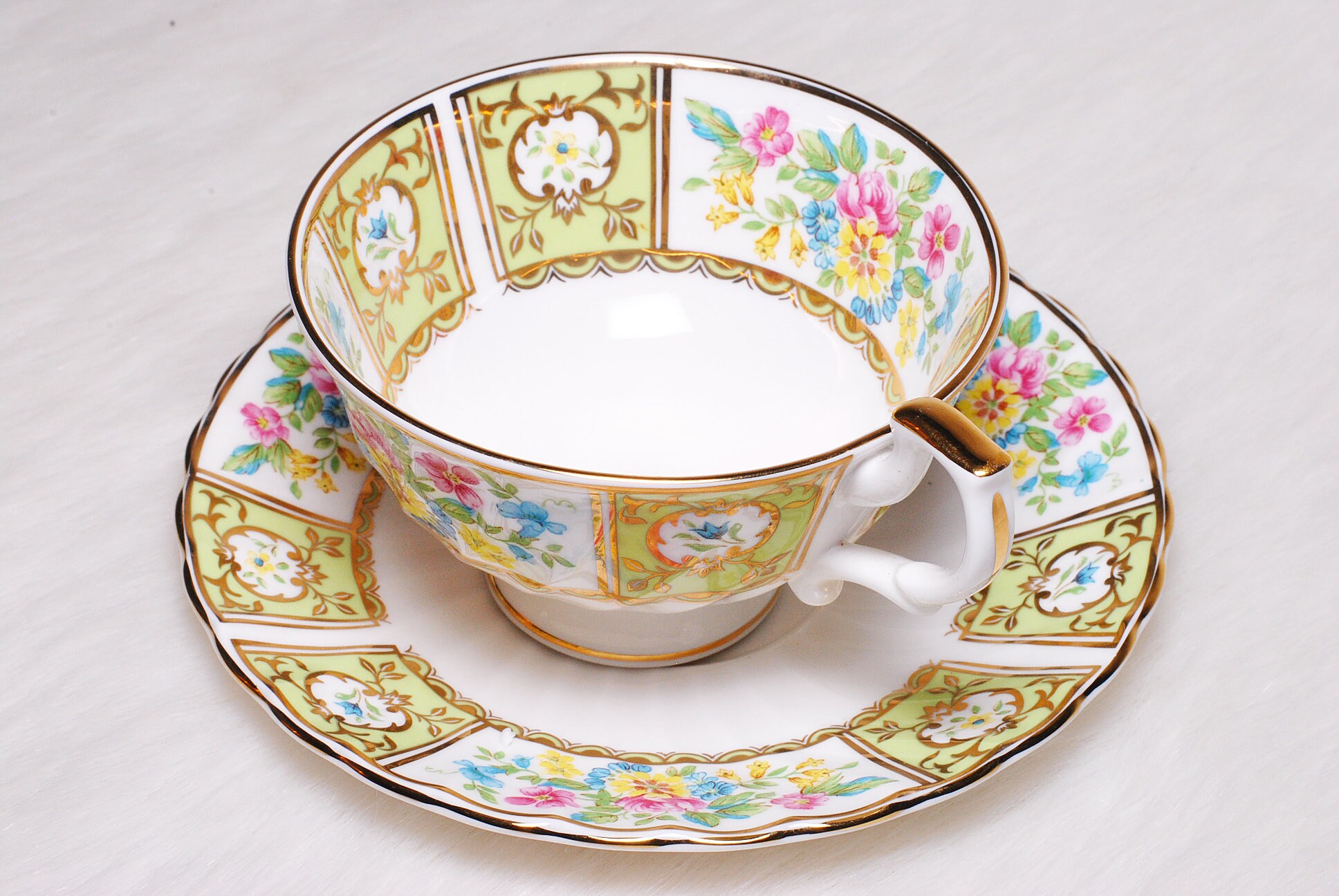 Vintage Collectible Hudson Middleton Lady Caroline England Teacup ...