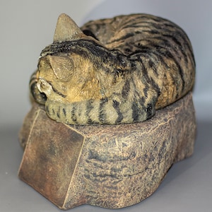 Unique Urn Cat *cremation Statue Pet Ashes *sleeping Cat Memorial ...