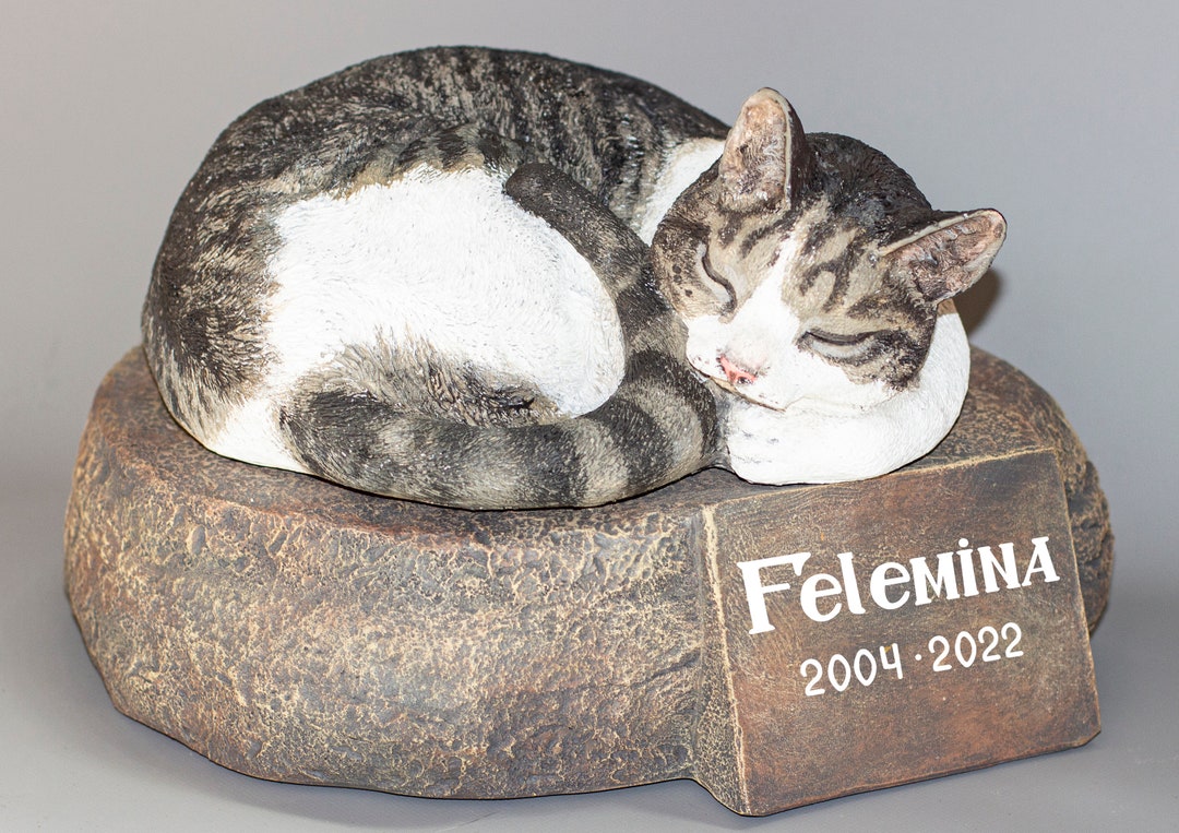 Cremation Urn Cat *memorial Statue Pet Ashes *unique Burial Decor ...
