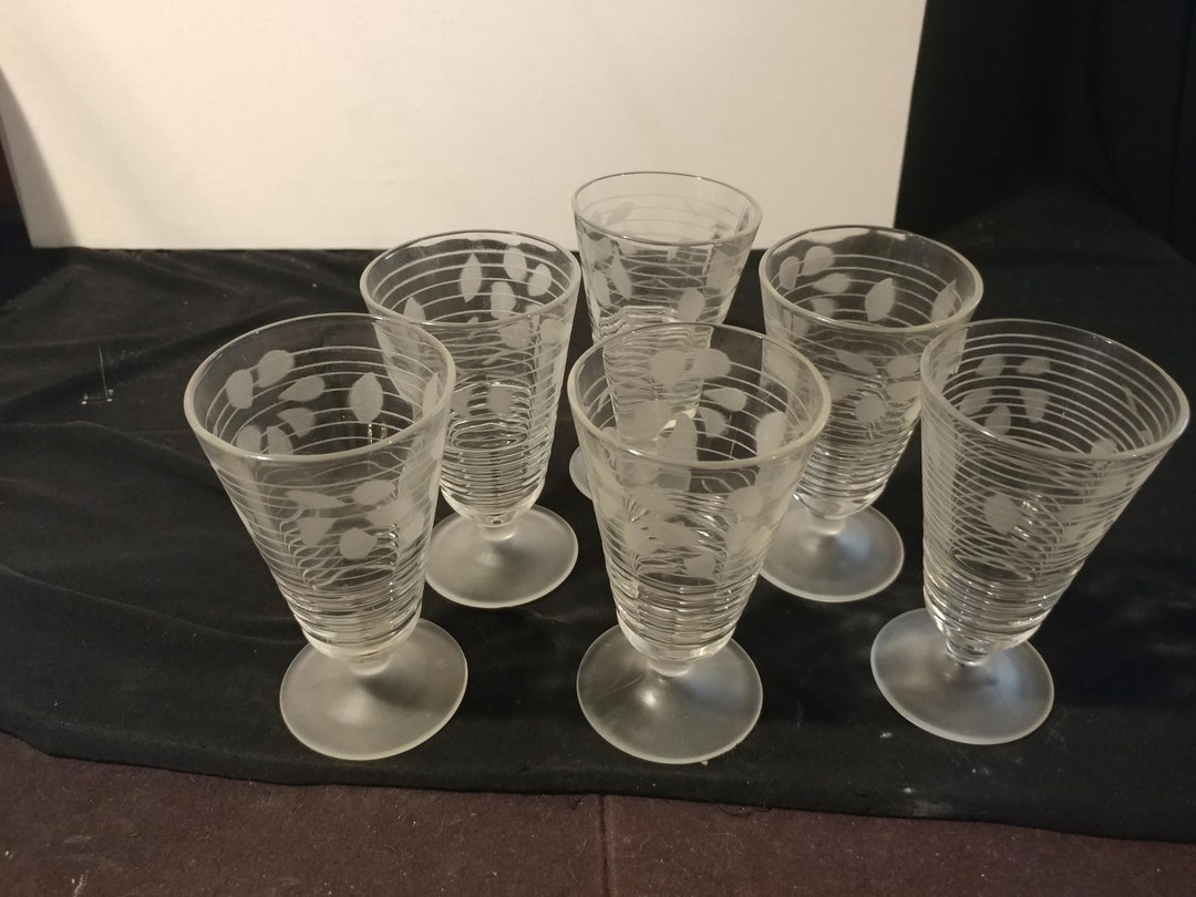 Vintage Federal Glass Pressed Pattern Glass Set Footed Glasses. Optic ...