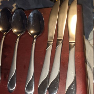 FREE SHIPPING Vintage Cambridge Stainless Steel Flatware Set. Swirl ...