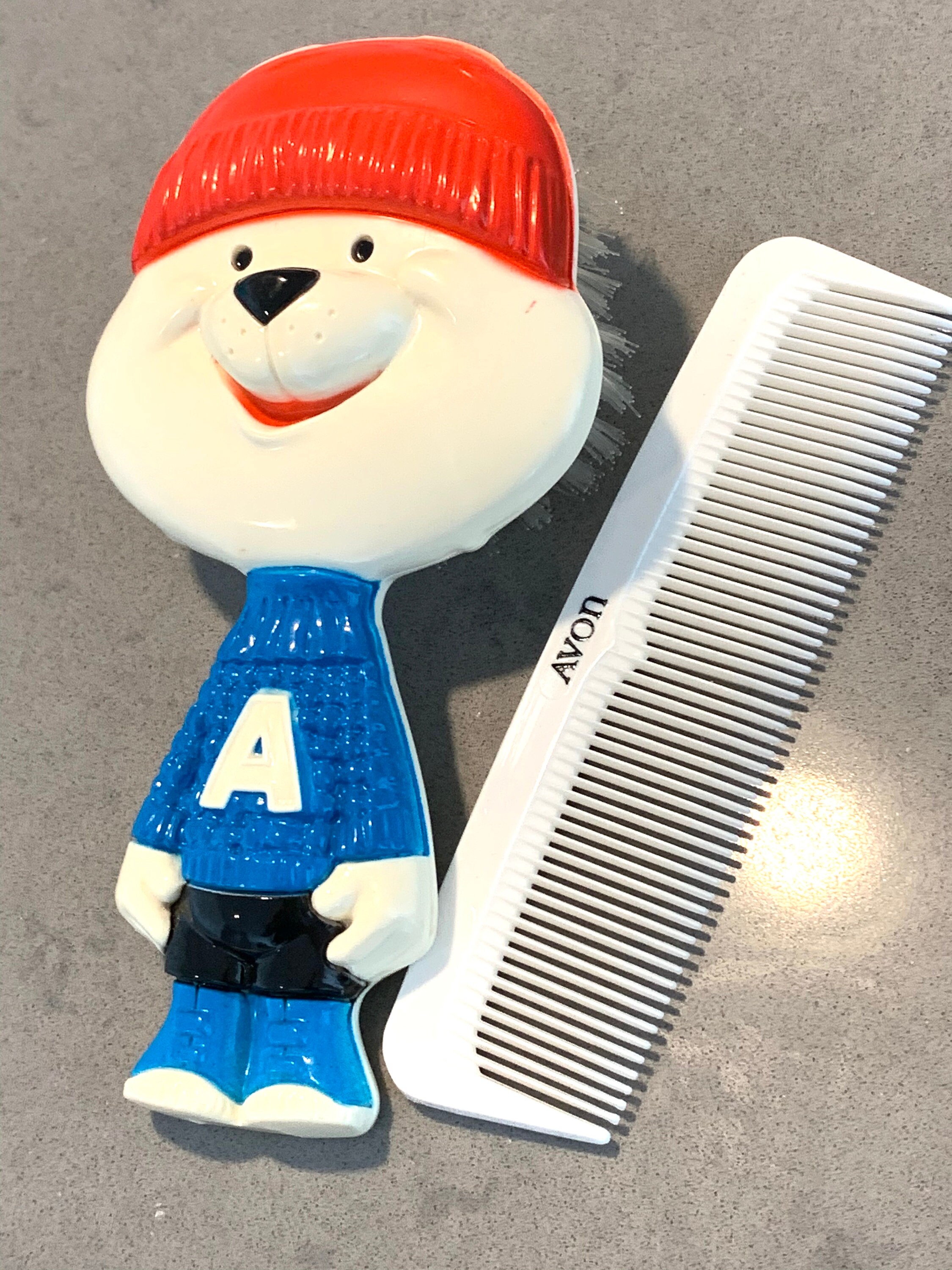 AVON Arch E Bear Comb and Brush Set, Vintage 70s unused in Original Box ...