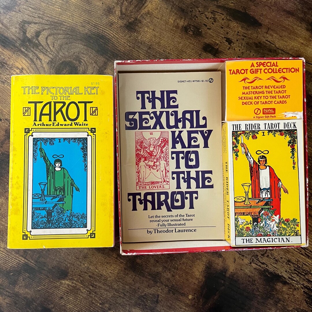 1971 Signet Tarot Gift Set, Rider Tarot Deck, the Sexual Key to Tarot ...