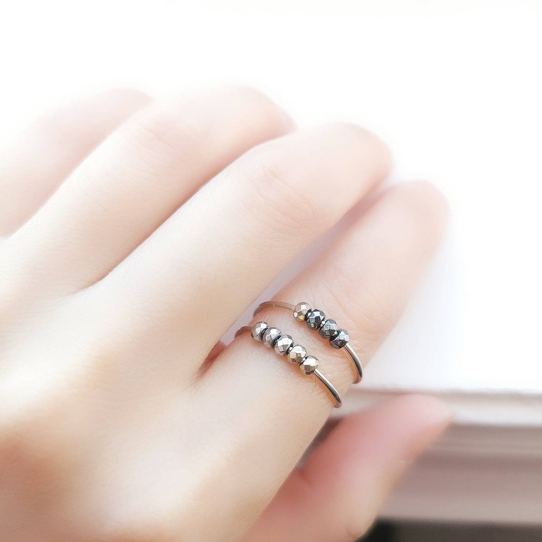 Fidget Ring Anxiety. Meditation Spinner Ring Anxiety Stress Relief Ring ...