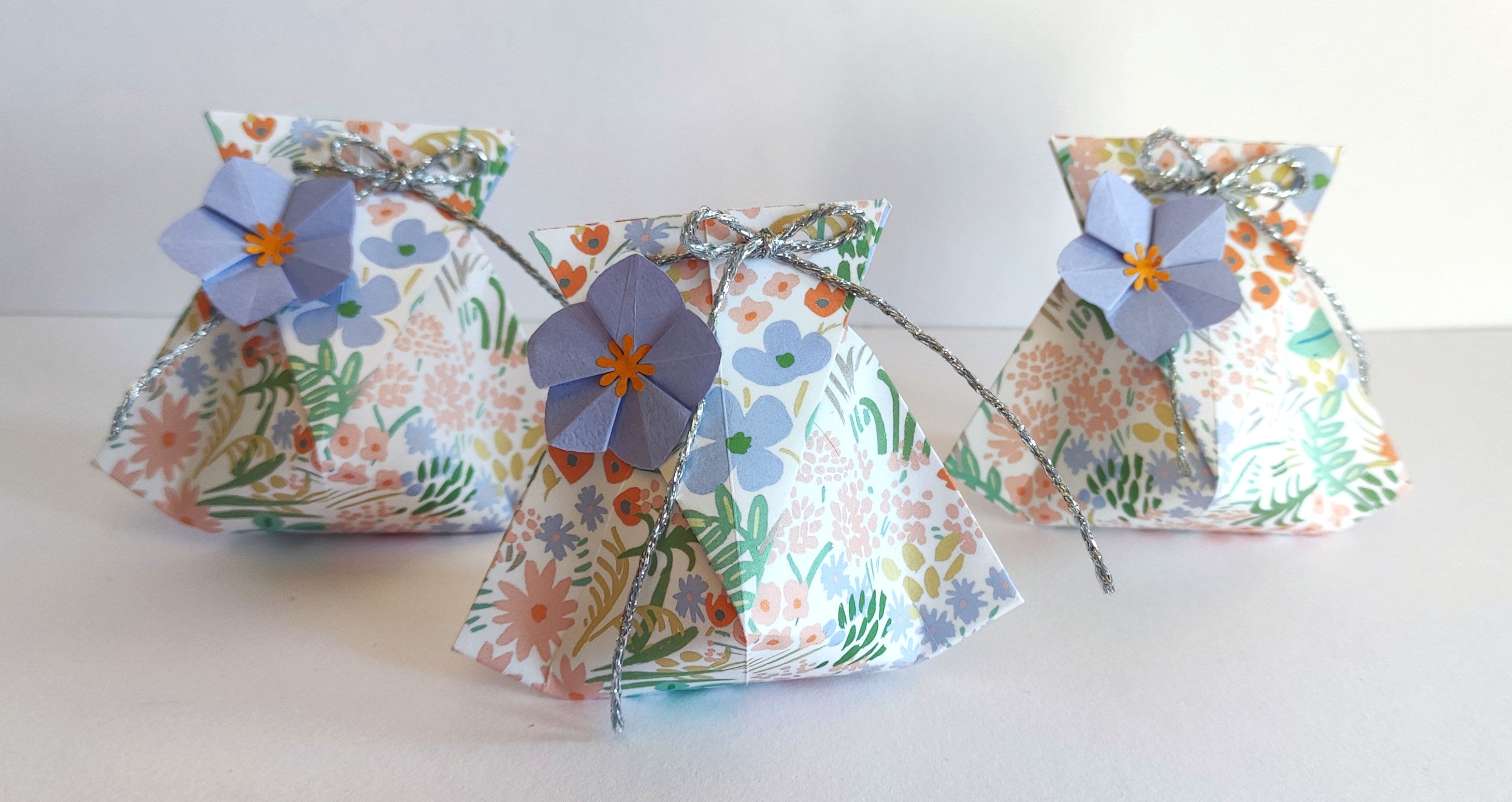 Set of Beautiful Origami Dragee Boxes for Wedding Guest Gifts, Baptisms ...