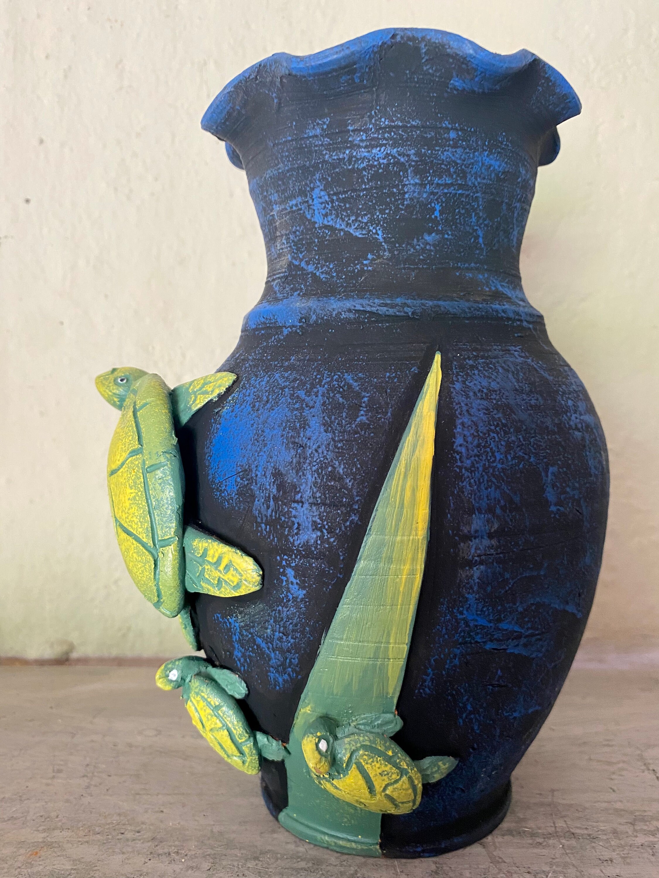 Rustic Sea Turtle Vase-8 Inch, Rose Bud Vase, Floral Arrangement Vessel ...