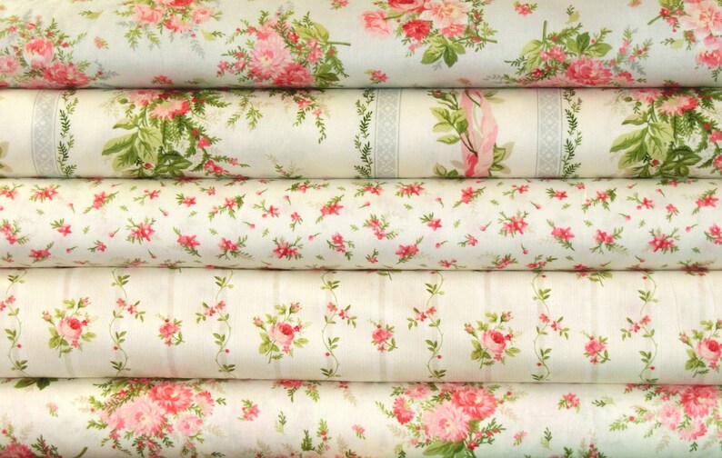 Patchwork Rose Fabrics Pink Roses Heather 8392 E by Jennifer | Etsy