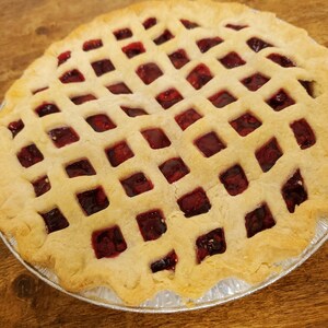 Homemade Old Fashioned Cherry Pie - Etsy