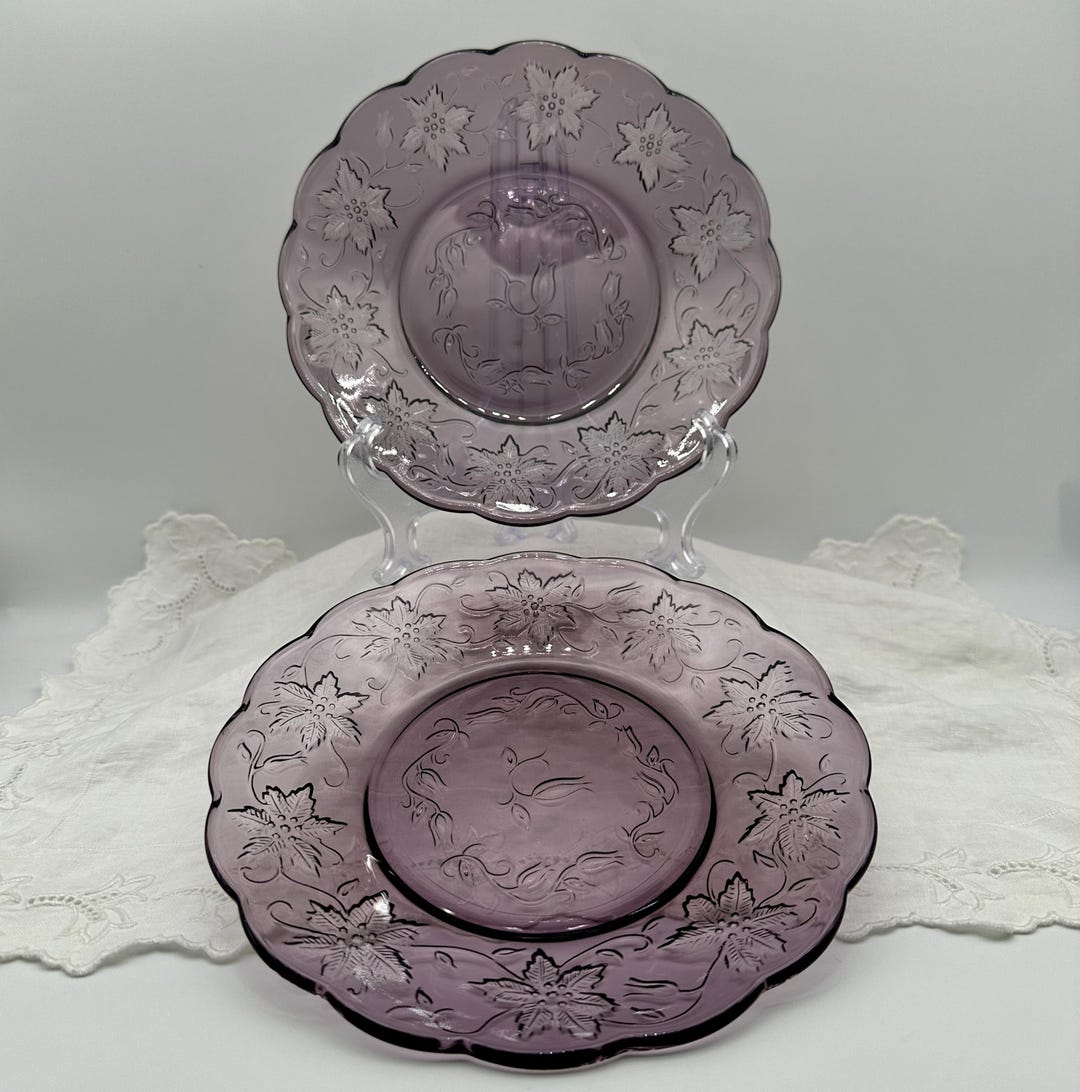 Pair of Amethyst Purple Glass Plates Princess House Fantasia Scalloped ...