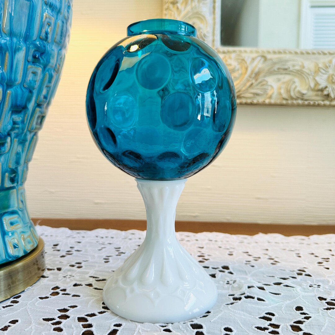 Fenton Jamestown Blue Transparent Dot Optic Ivy Ball Vase on White Milk ...