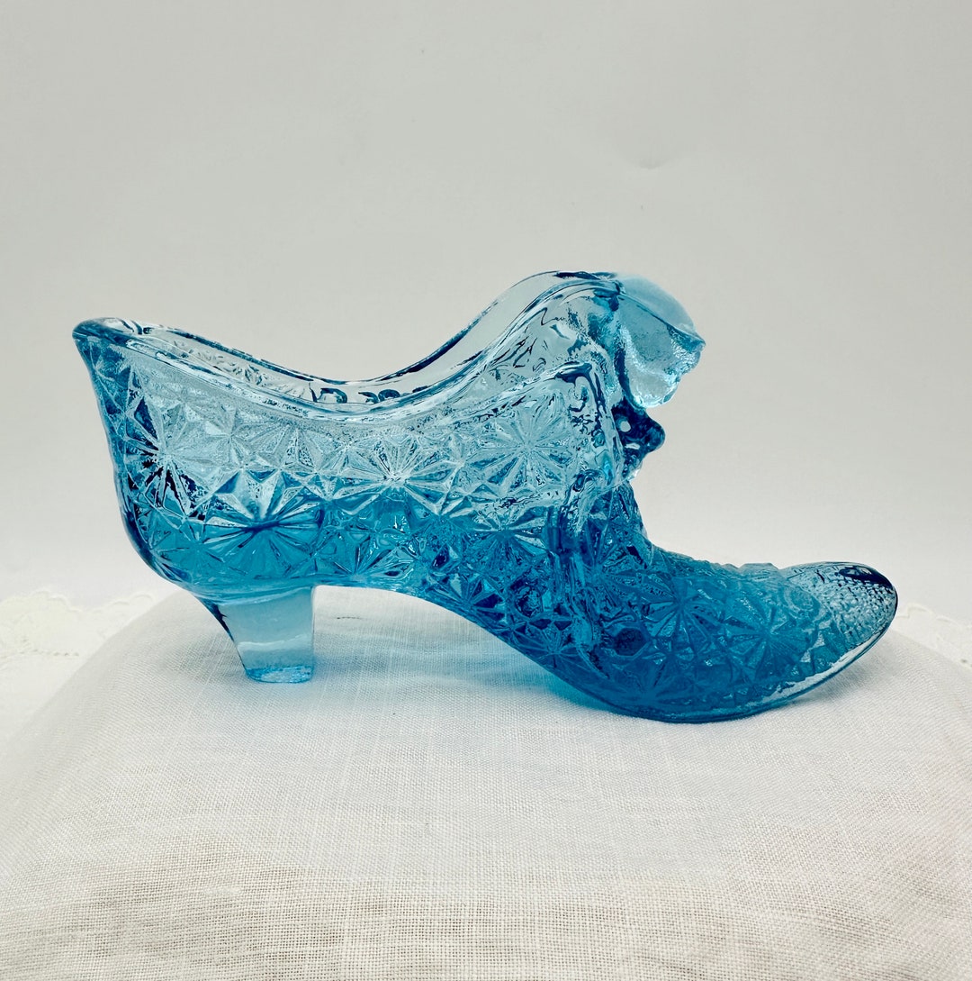Blue Glass Slipper Fenton Blue Daisy and Button Glass Shoe Fenton Blue ...