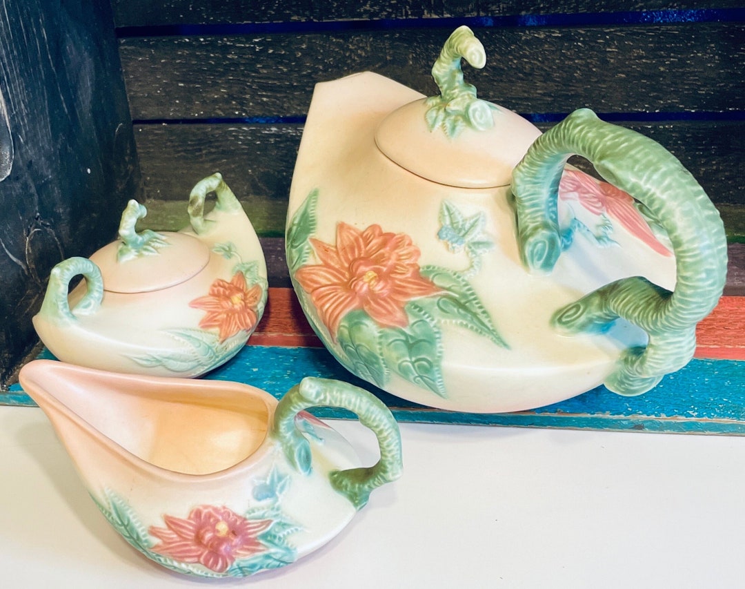 1949 Hull Pottery Set of Matte Pink Woodland Teapot, Creamer, and Sugar ...