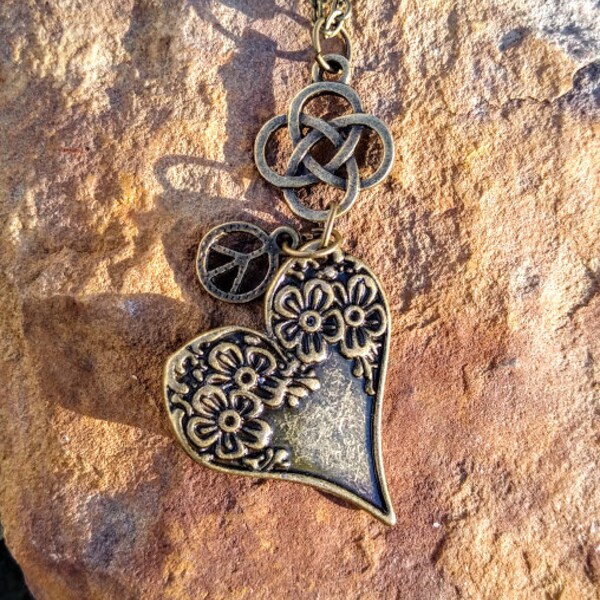 Celtic Peace Knot - Etsy