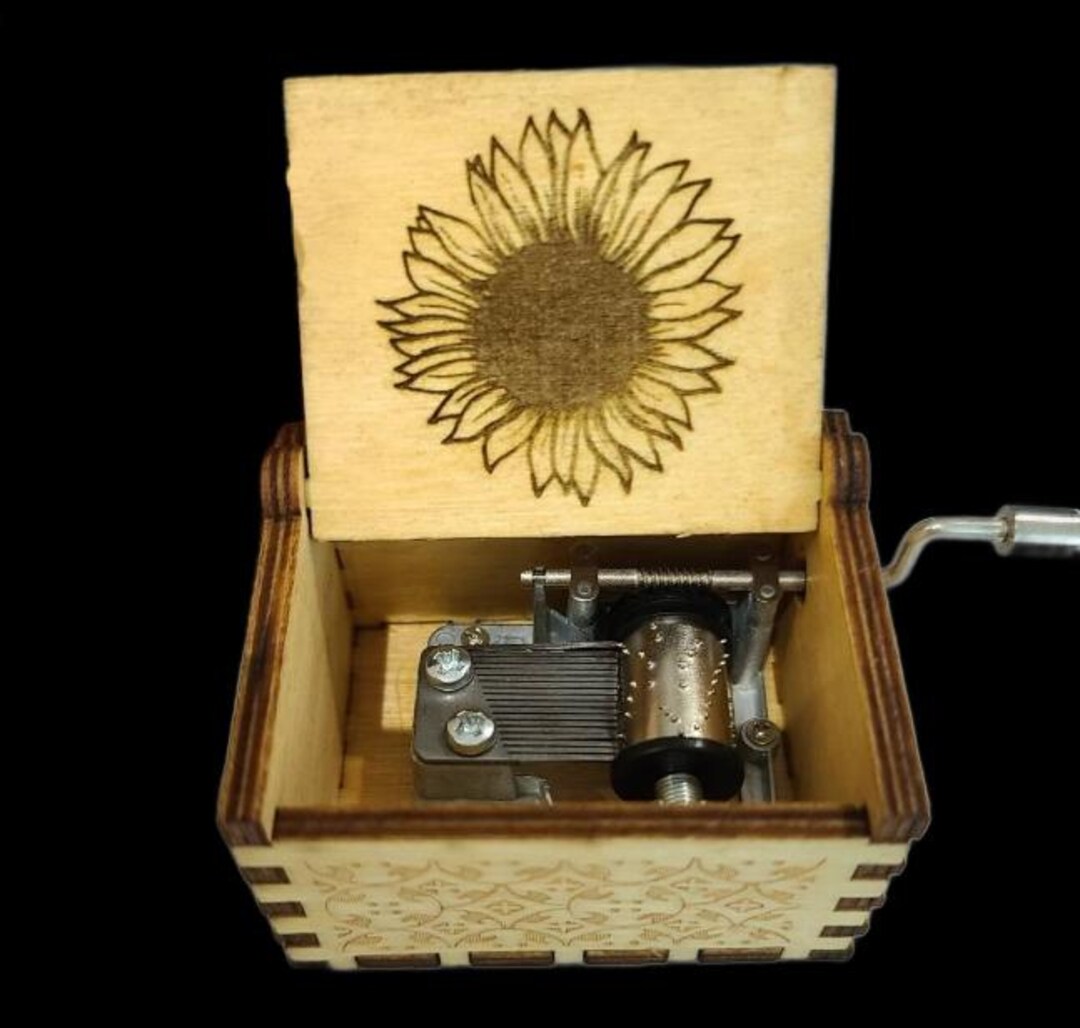 Engraved Music Box Gift for Daughter, Hand Crank Wooden Musical Boxes ...