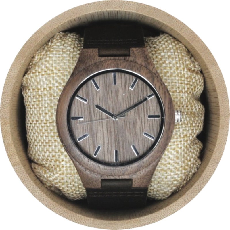 Engraved Walnut Men’s Watch With Brown Leather Strap and Walnut Dial ...