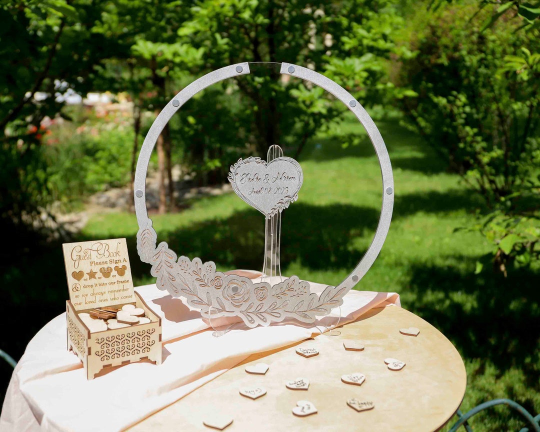 Clear Acrylic Sign Modern Wedding Sign in Round Acrylic Wedding Guest ...