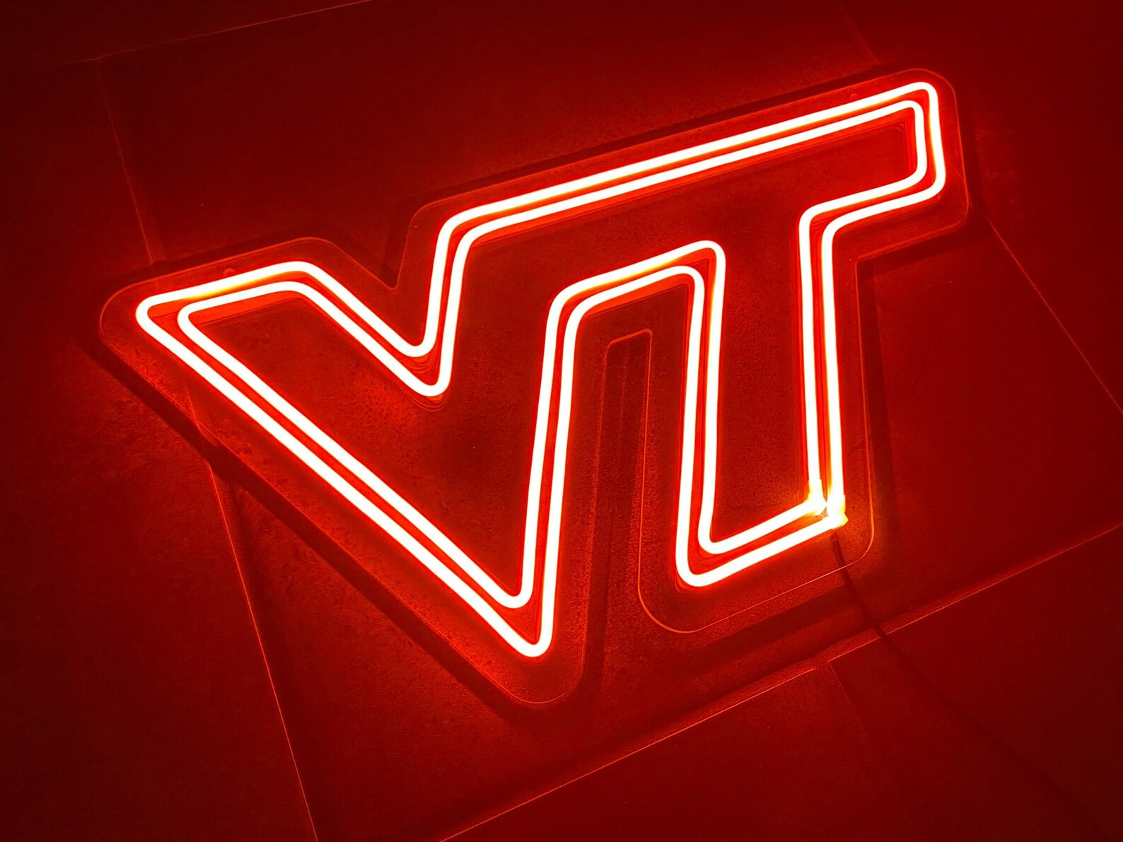 Virginia Tech Primary Athletics Mark VT LED Neon Sign - 23" W X 11.8" H ...