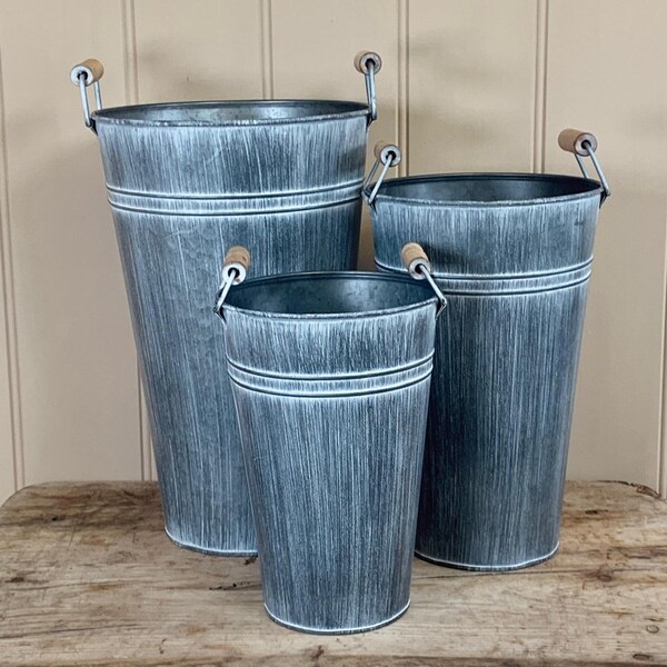Tin Vase - Etsy