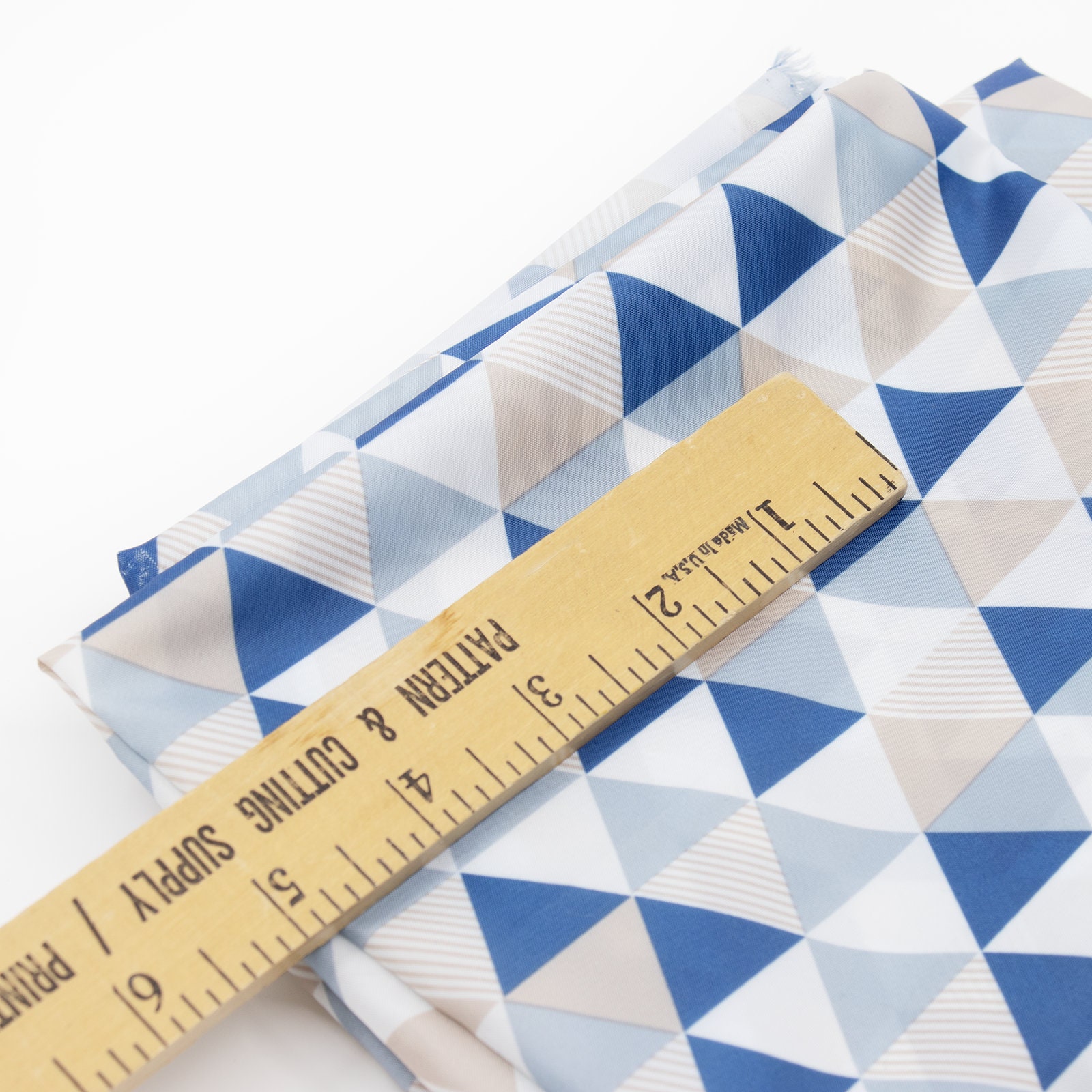 Lightweight Rip-stop Waterproof Coated Polyester Fabric L Bermuda ...