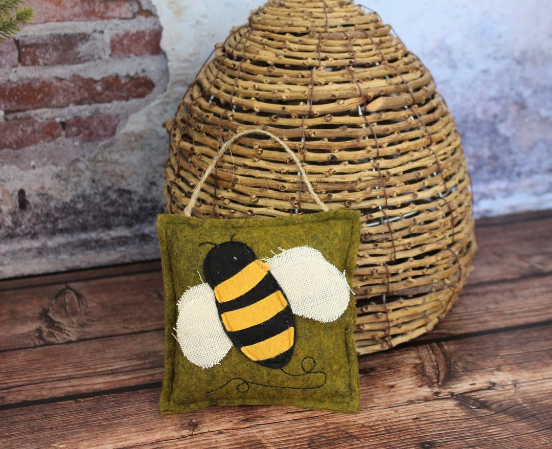 Primitive Honey Bee Bumblebee Felt Handmade Ornament, Rustic Tree ...