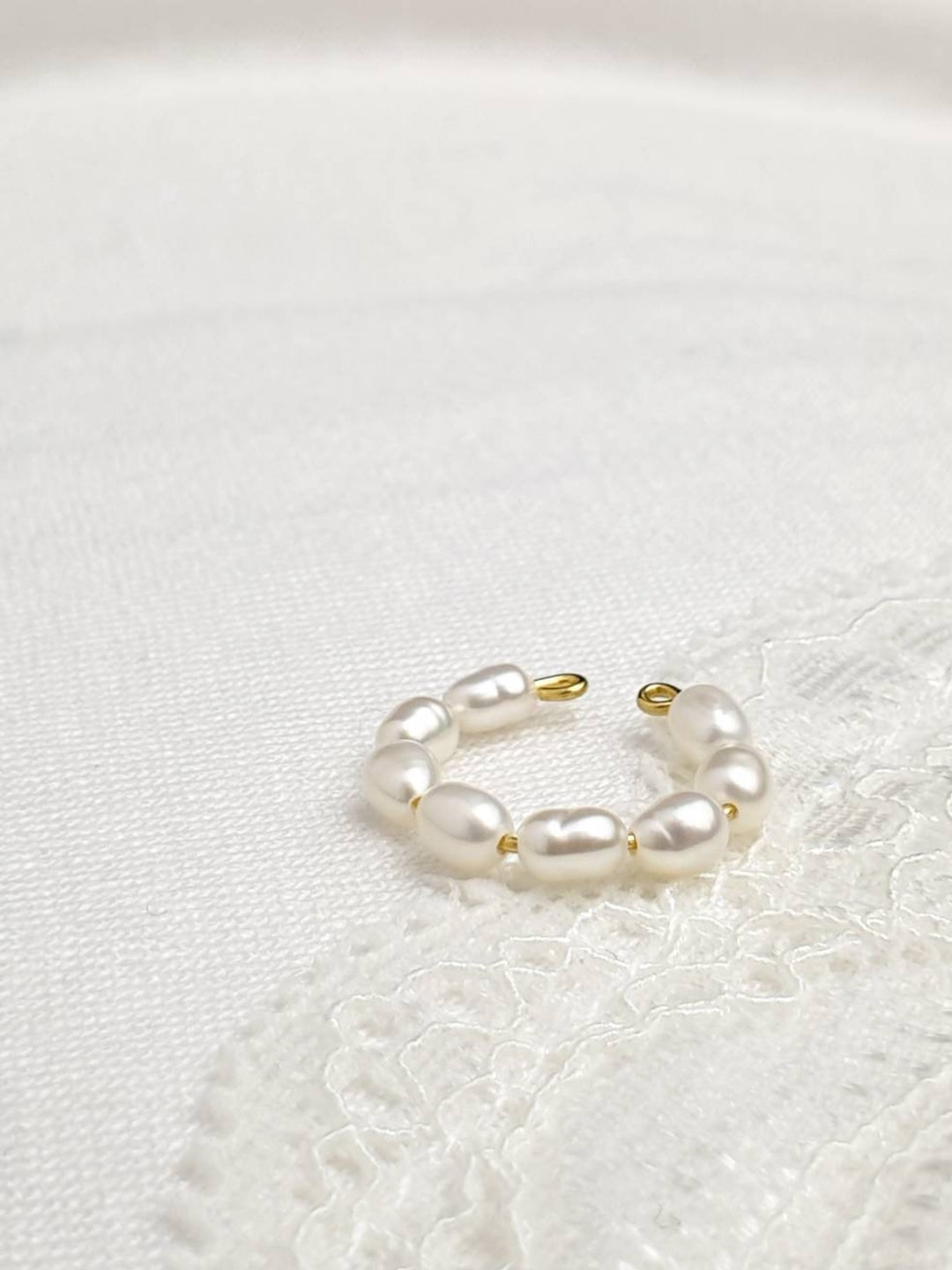 TINY PEARL Earcuff Made of Freshwater Pearls and Gold-plated - Etsy