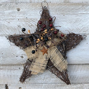 Grapevine Glitter Star With Pip Berries.primitive Wall Decor.country ...