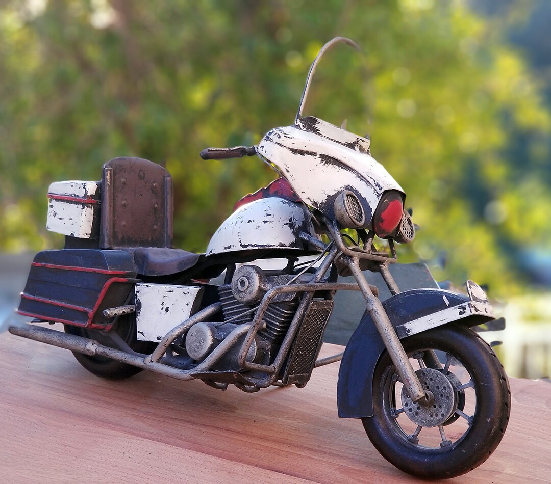 SHIPS Free-white Mini Model Motorcycle Motor Tin Bike Welded Art ...