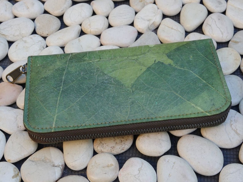 Real Leaf Zip Wallet - Etsy