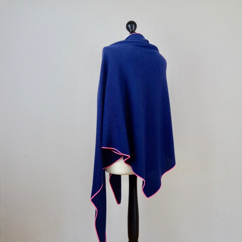 Large Triangular Scarf Made of Cashmere and Finest Merino Wool - Etsy