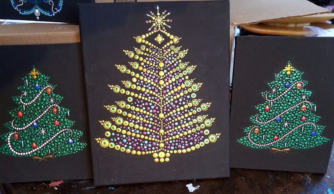 Dot Art Christmas Tree Design ~ Christmas Tree Dot Art ~ Pattern by ...
