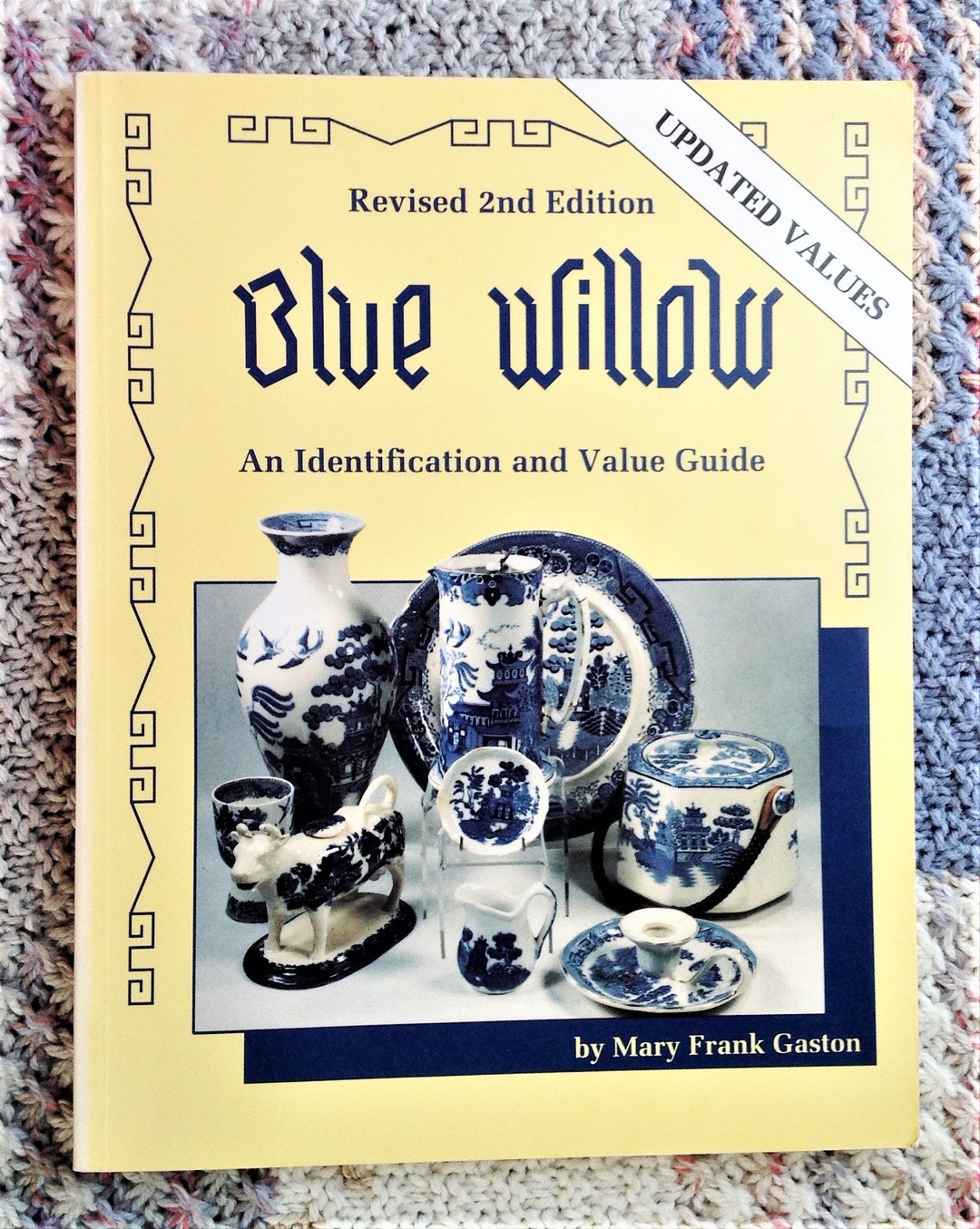 BLUE WILLOW: an Identification and Value Guide by Mary Frank Gaston - Etsy