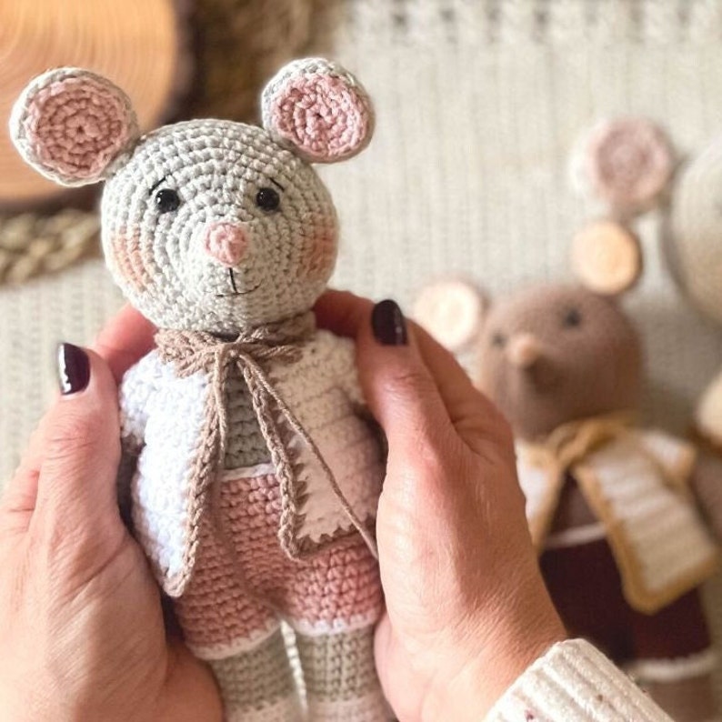 Crochet Mouse Amigurumi Pattern: Petunia Petalmouse (PDF) - Etsy UK