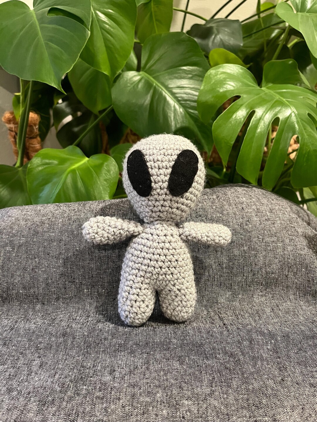 Little Grey Alien- Crochet Alien Stuffed Animal - Etsy